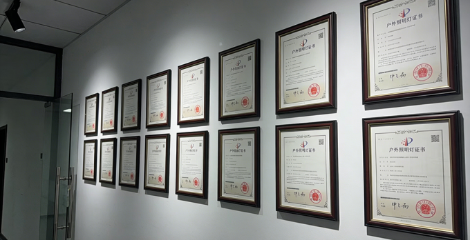 How to Choose a Reliable Outdoor Lighting Fixture Supplier?